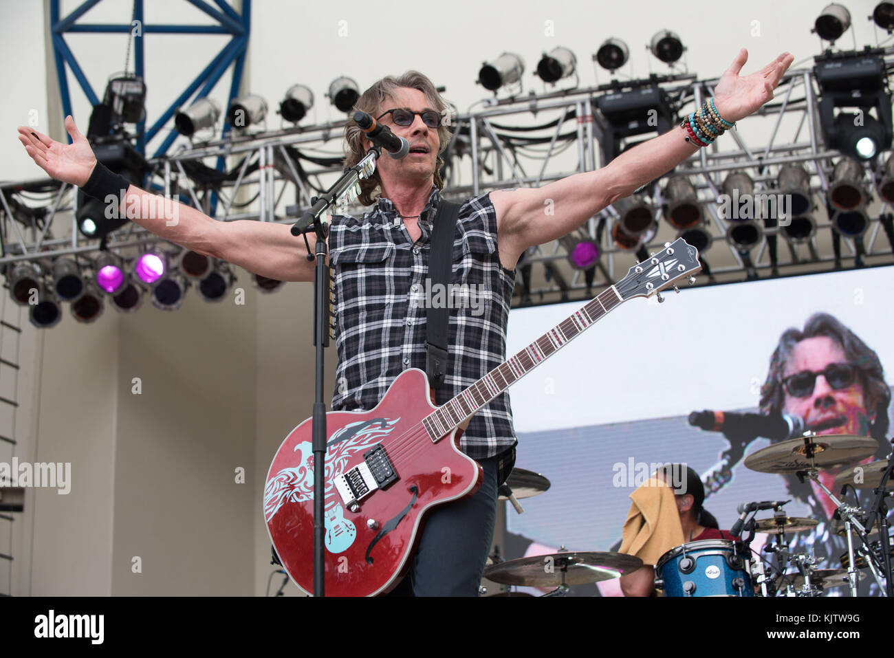 WEST PALM BEACH, FL - APRIL 30: (EMBARGOED TILL 05/03016) Rick ...