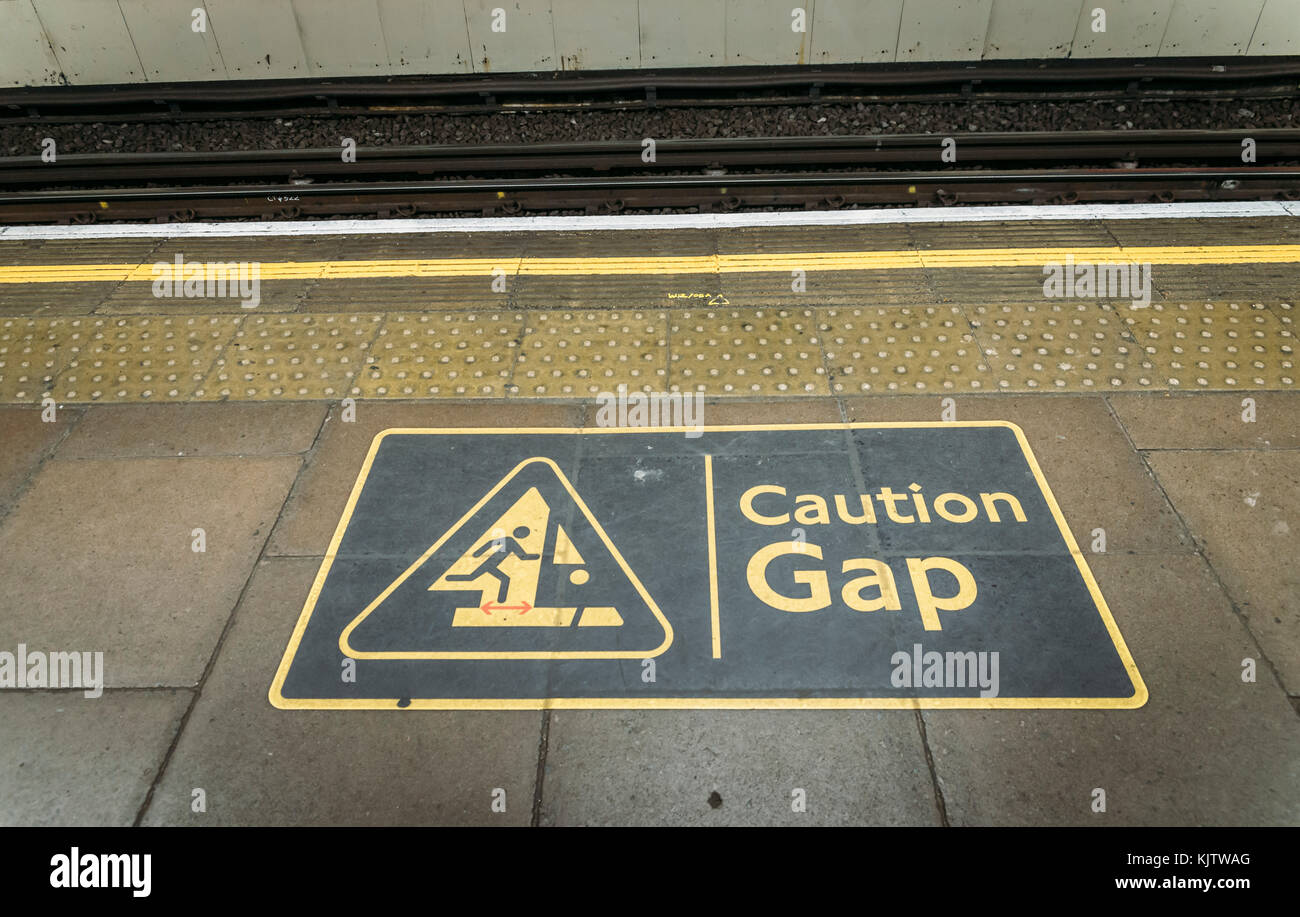 Metro warning sign hi-res stock photography and images - Alamy