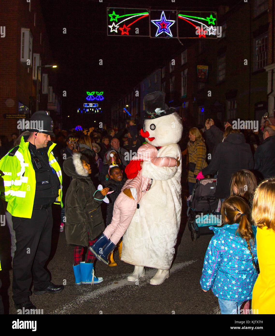 Frosty the snowman in a parade hi-res stock photography and images - Alamy