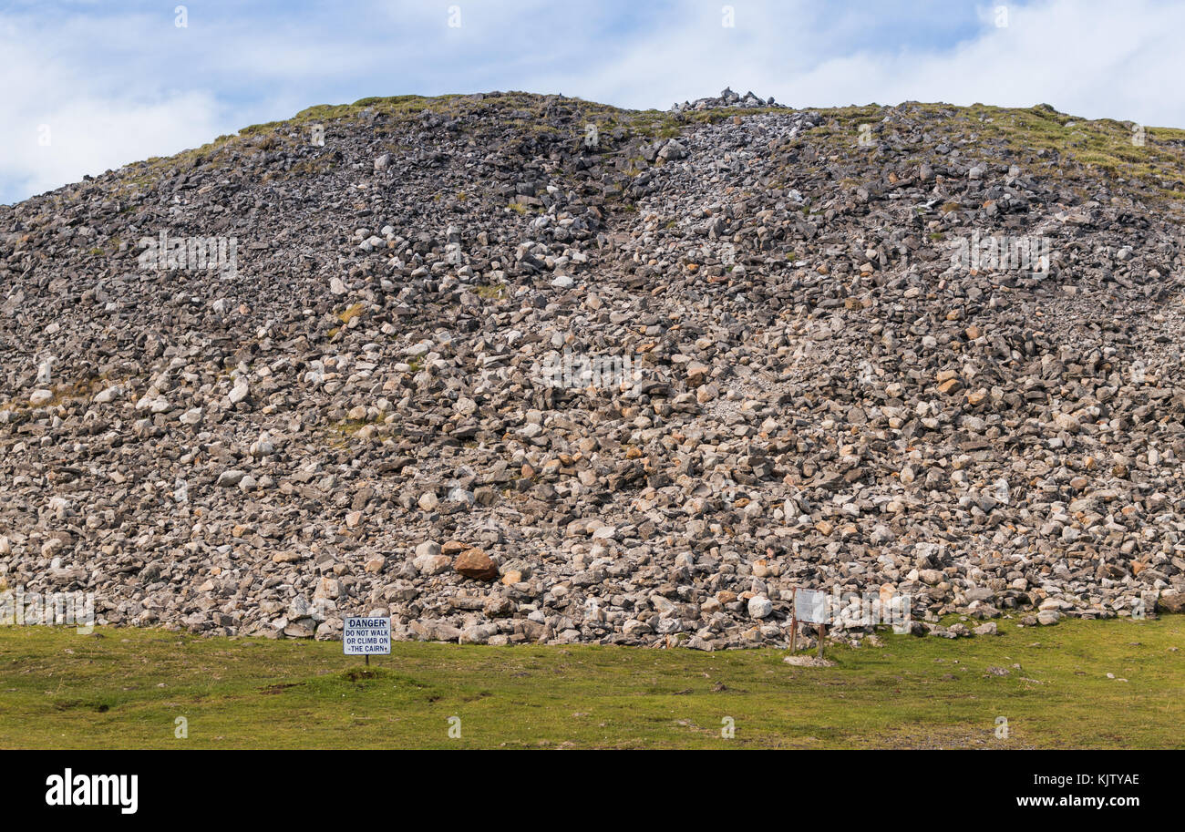 Queen maeve’s cairn hi-res stock photography and images - Alamy