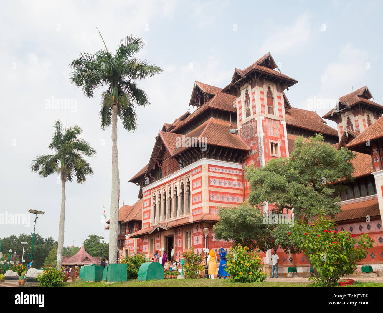 Napier museum building hi-res stock photography and images - Alamy