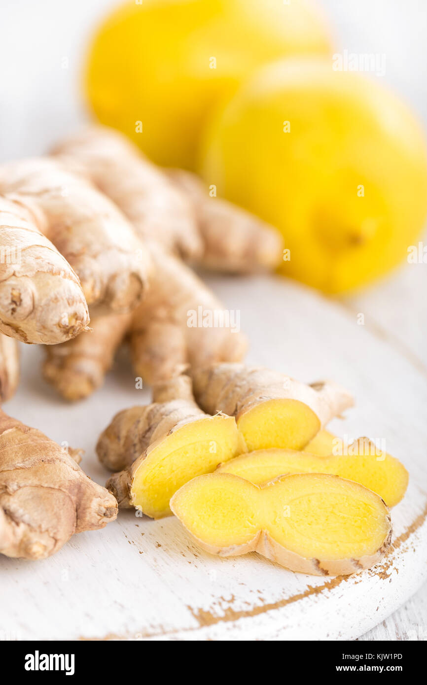 Ginger and lemons Stock Photo - Alamy