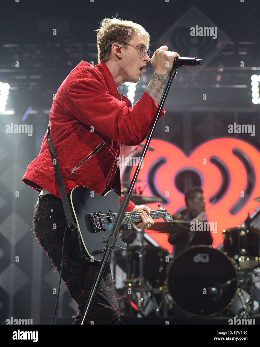 2016 Machine Gun Kelly High Resolution Stock Photography and Images - Alamy