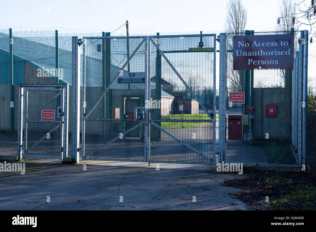 Shut down campsfield house hi-res stock photography and images - Alamy