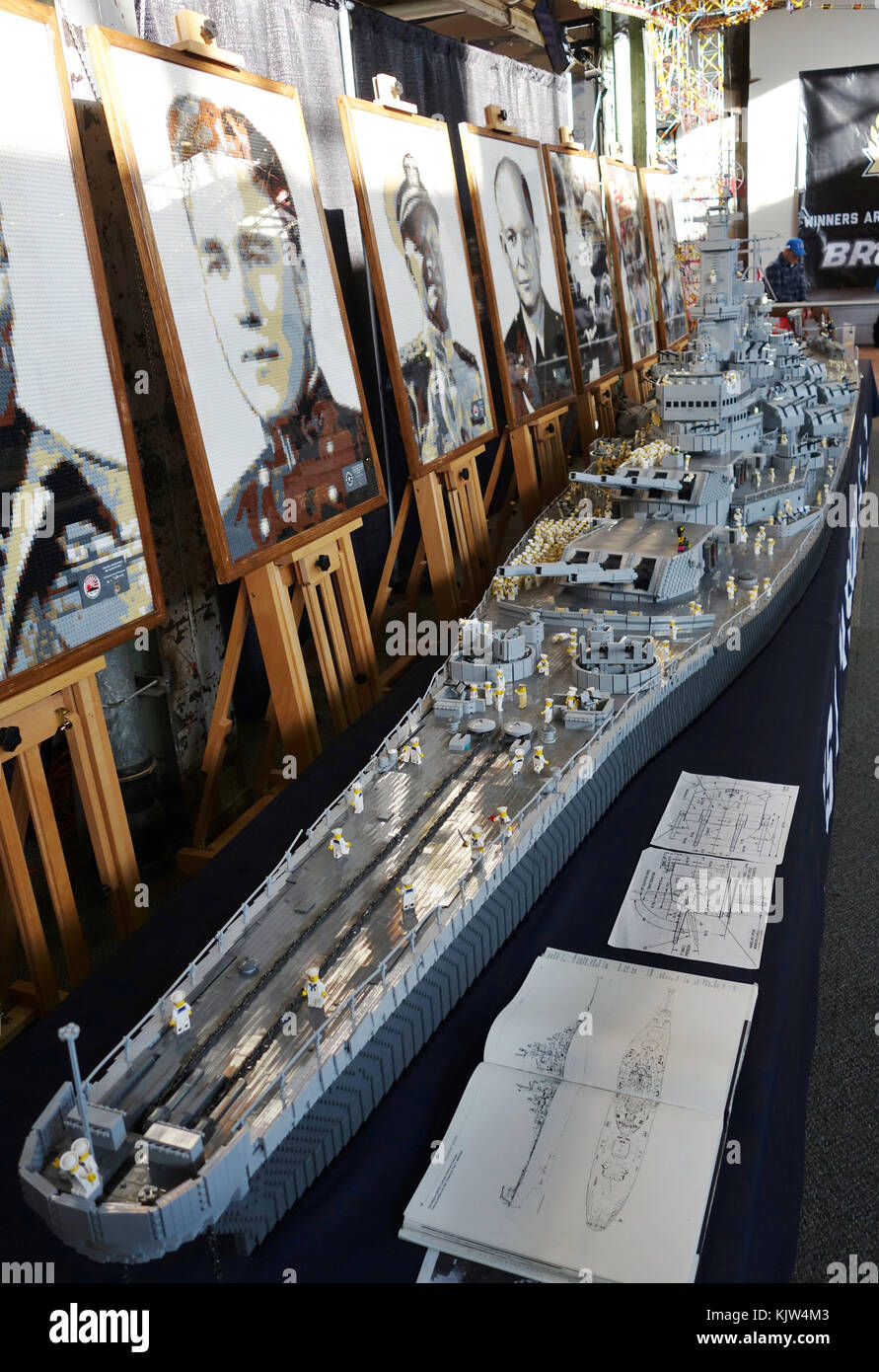 Minneapolis, Minnesota, USA. 25th November, 2017. The battleship U.S.S ...