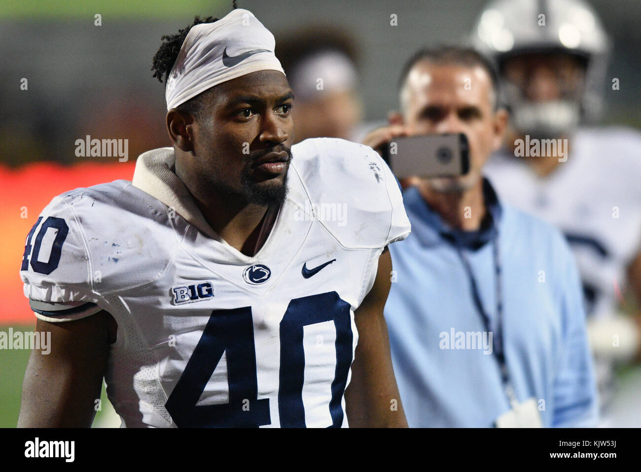 Linebacker jason cabinda hi-res stock photography and images - Alamy