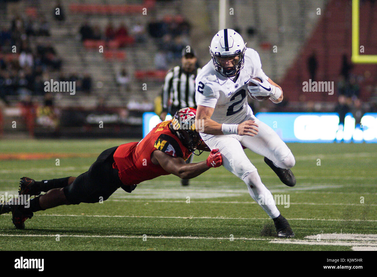 College Park, Maryland, USA. 25th Nov, 2017. Quarterback TOMMY STEVENS ...