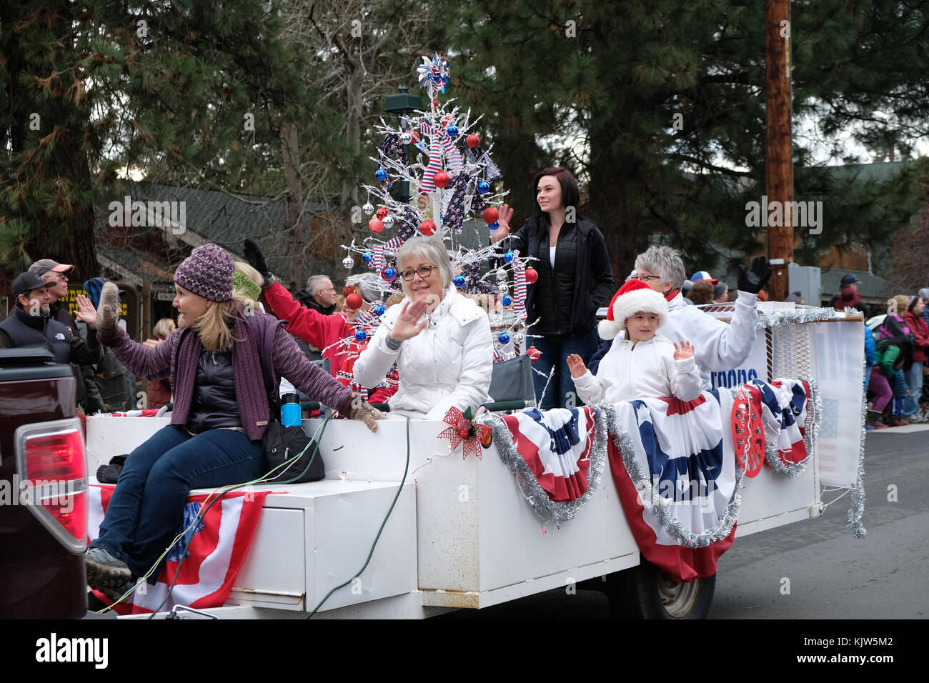 Sisters, Oregon, USA, 25th October, 2017. Sisters Annual christmas ...
