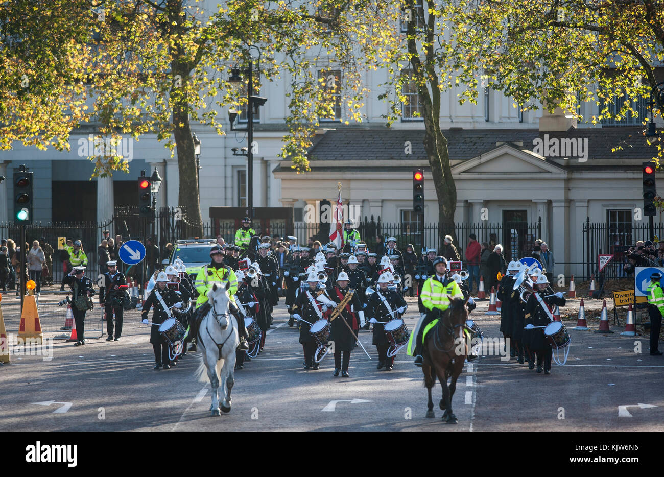 Buckingham Palace, London, UK. 26 November, 2017. In a historic first ...
