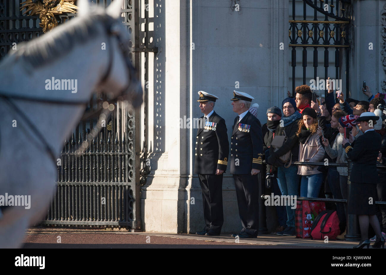 Buckingham Palace, London, UK. 26 November, 2017. In a historic first ...
