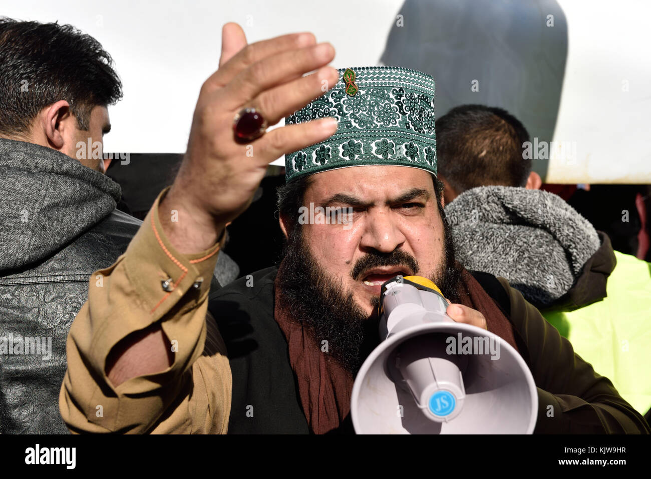 Pakistani community of greece hi-res stock photography and images - Alamy