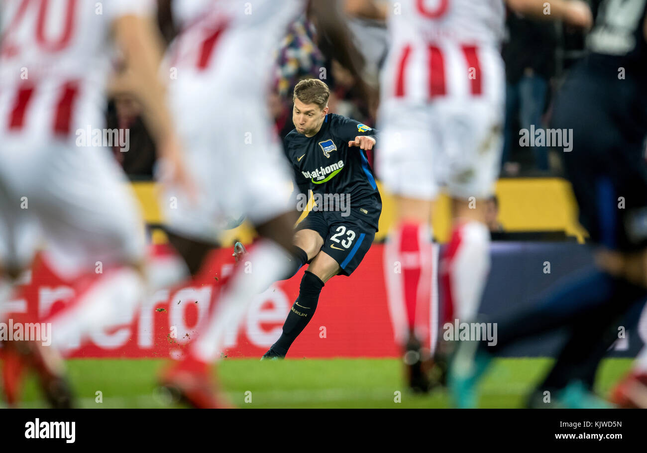 Cologne, Germany. 26th Nov, 2017. Berlin's Mitchell Weiser does a free ...