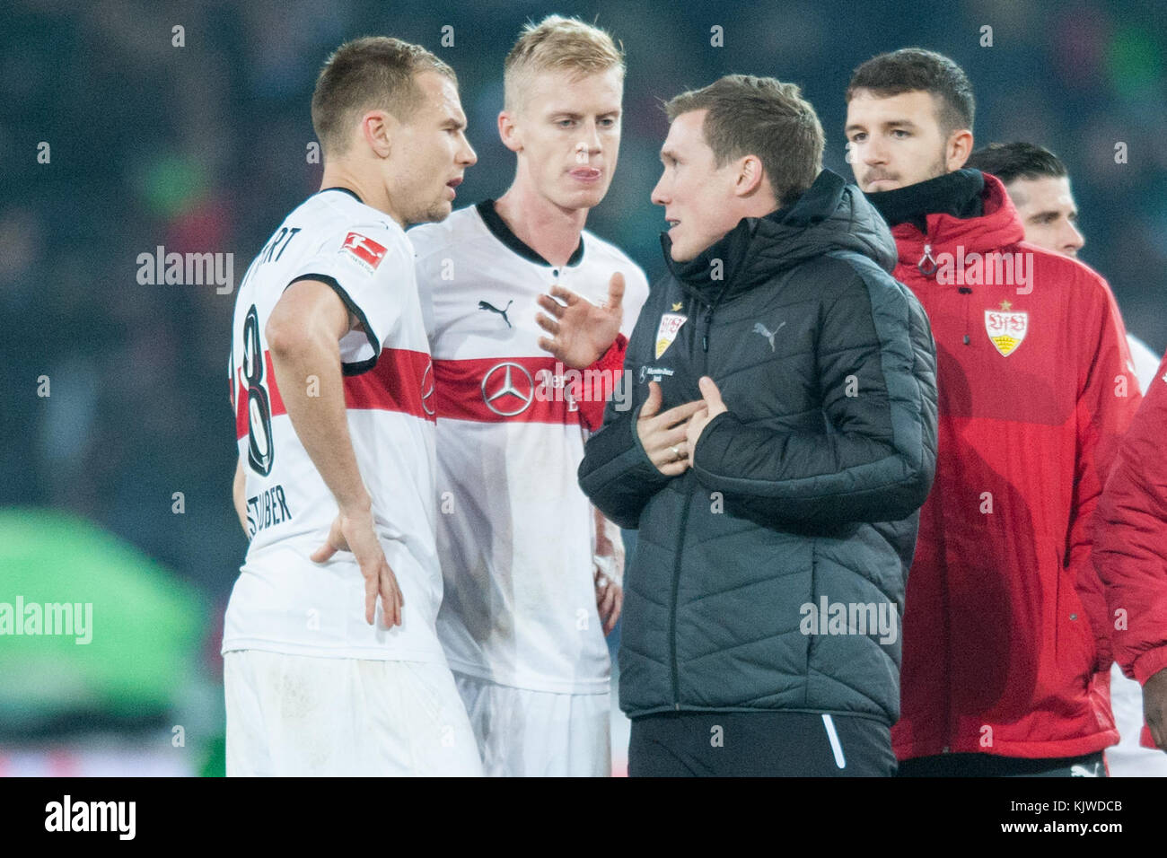 Hannover, Deutschland. 24th Nov, 2017. V.l.n.r. Holger BADSTUBER (S ...