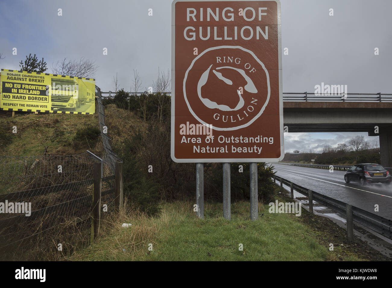 Newry, UK. 28th Feb, 2017. The virtually unmarked Irish-UK border near ...