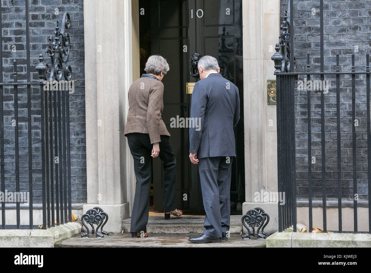 Downing Street. London, UK. 27th Nov, 2017. British Prime Minister ...