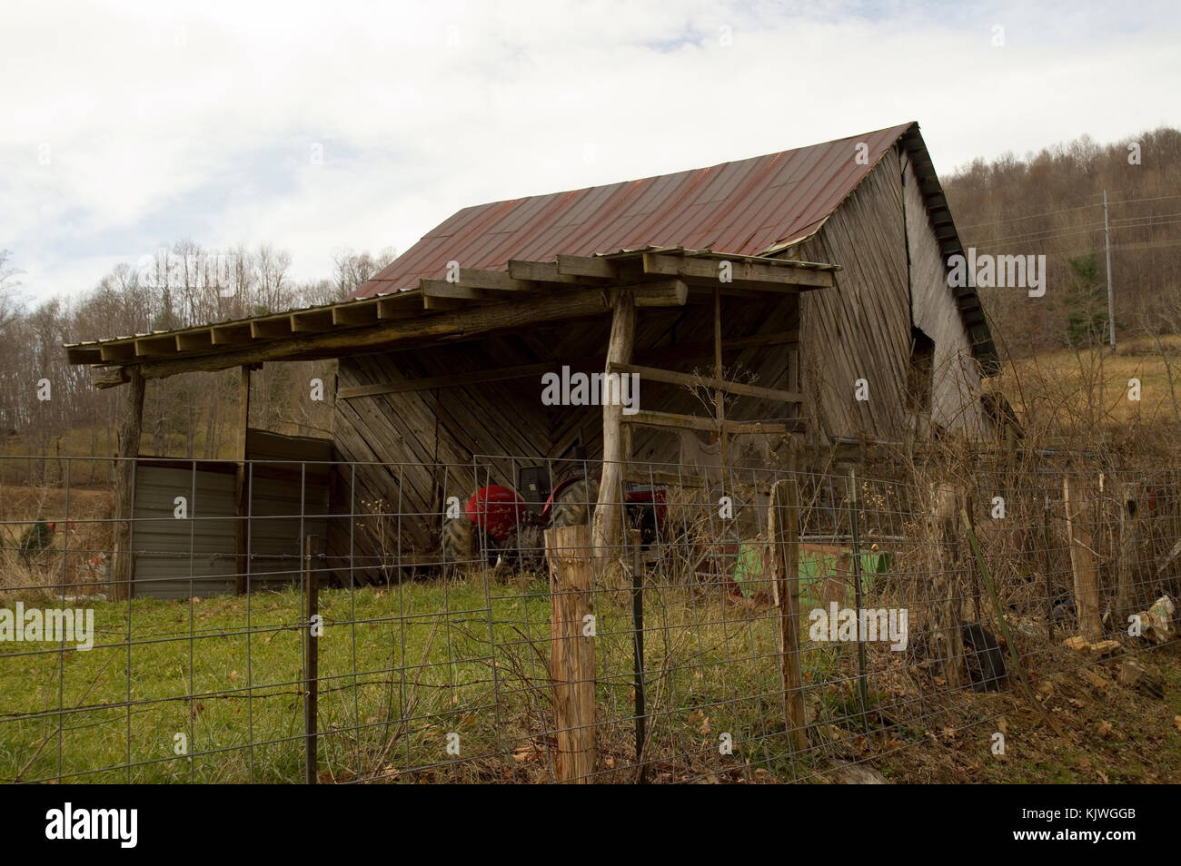 Rustic Metal Barn High Resolution Stock Photography and Images - Alamy