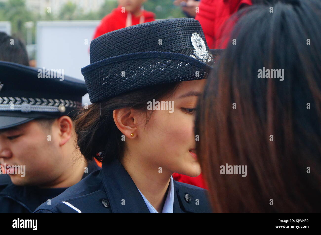 Beautiful chinese female police hi-res stock photography and images - Alamy