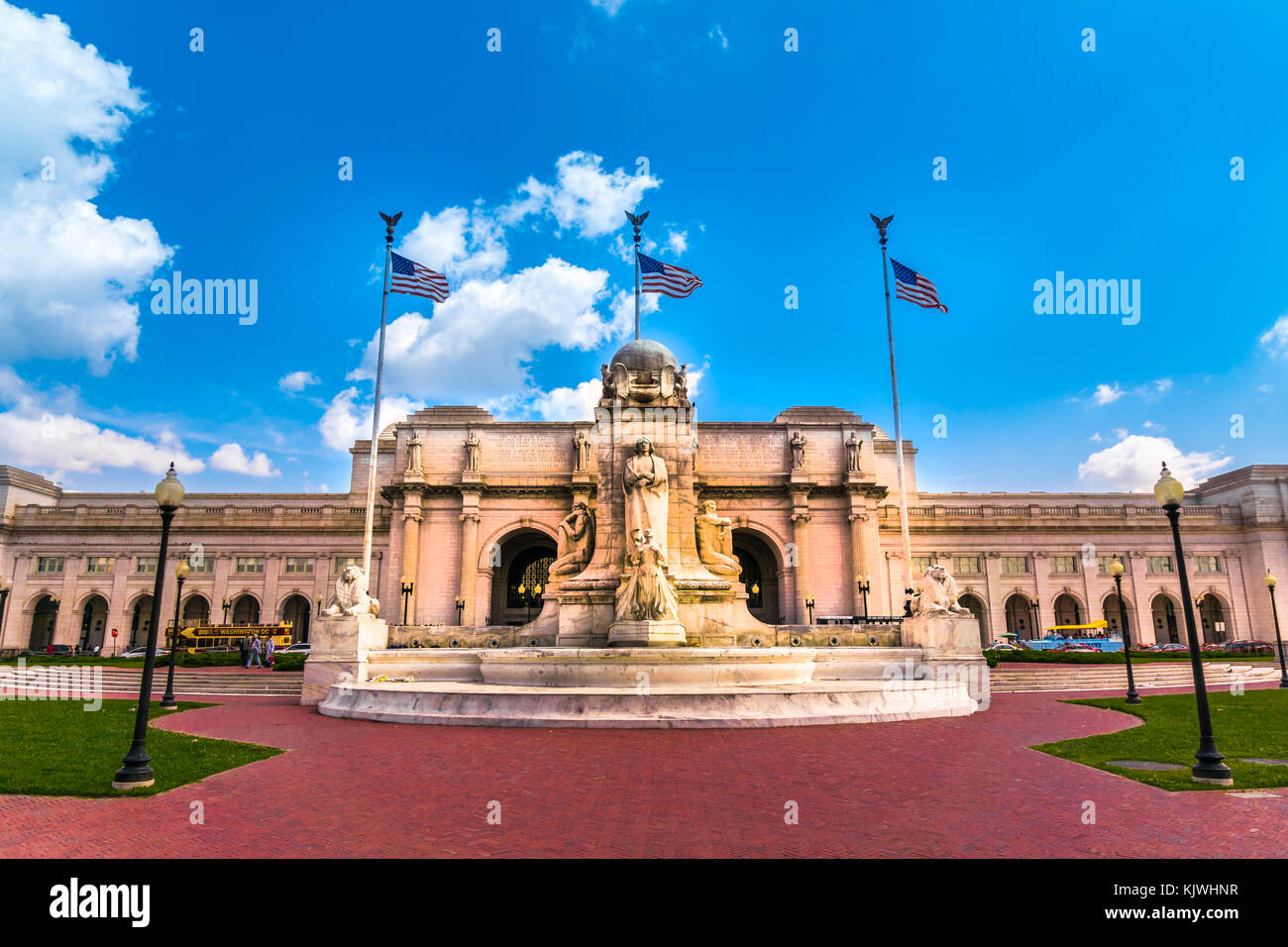 Washington DC - June 6, 2017: Union Station at columbus circle with ...