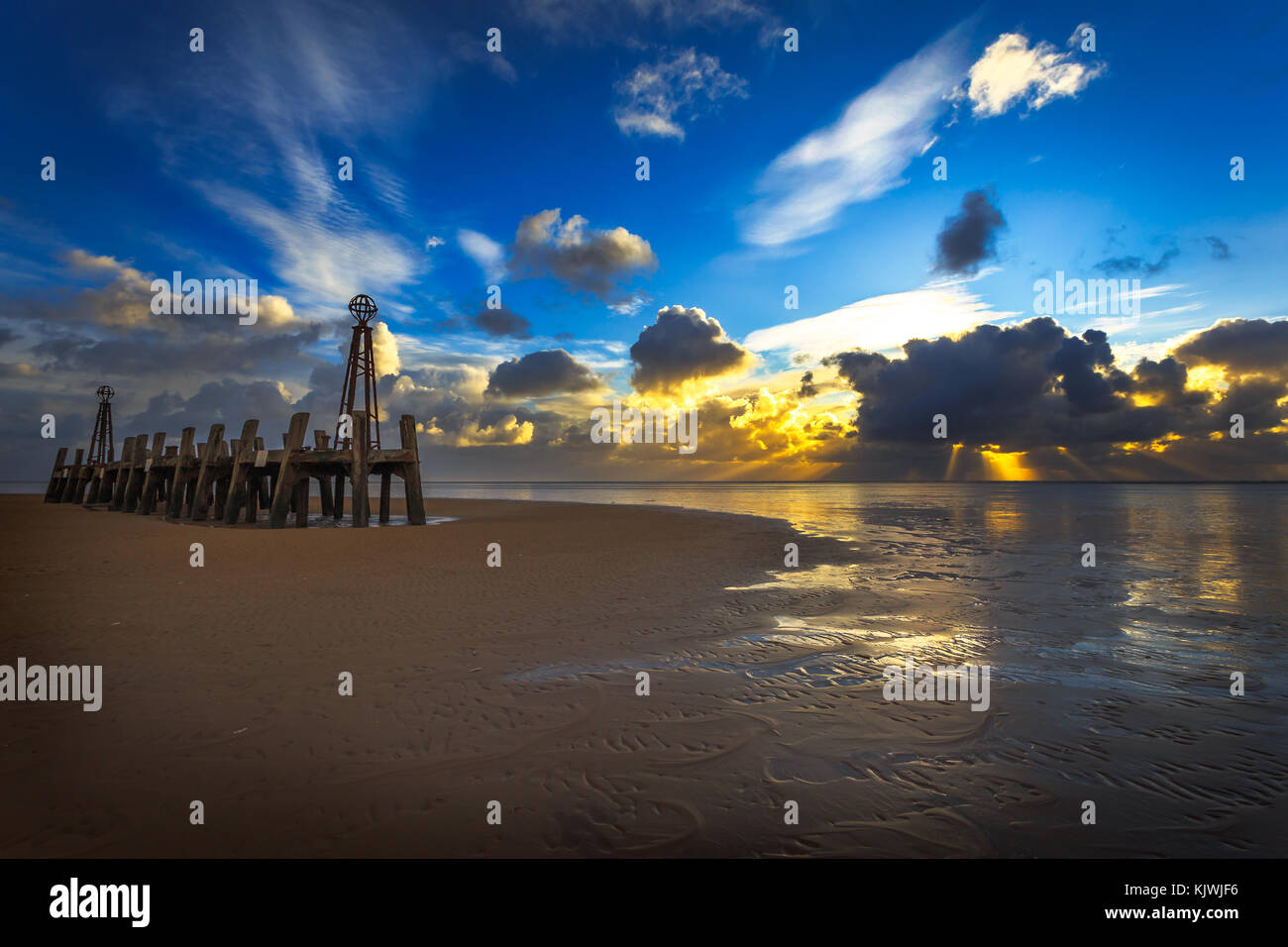 Lytham sunset hi-res stock photography and images - Alamy