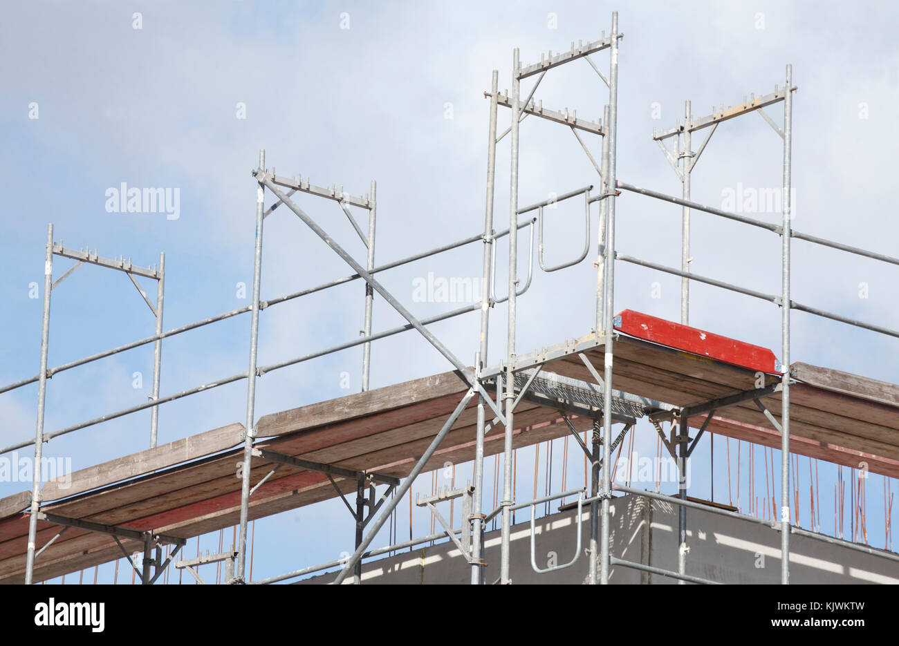 metal scaffold on a building site Stock Photo - Alamy