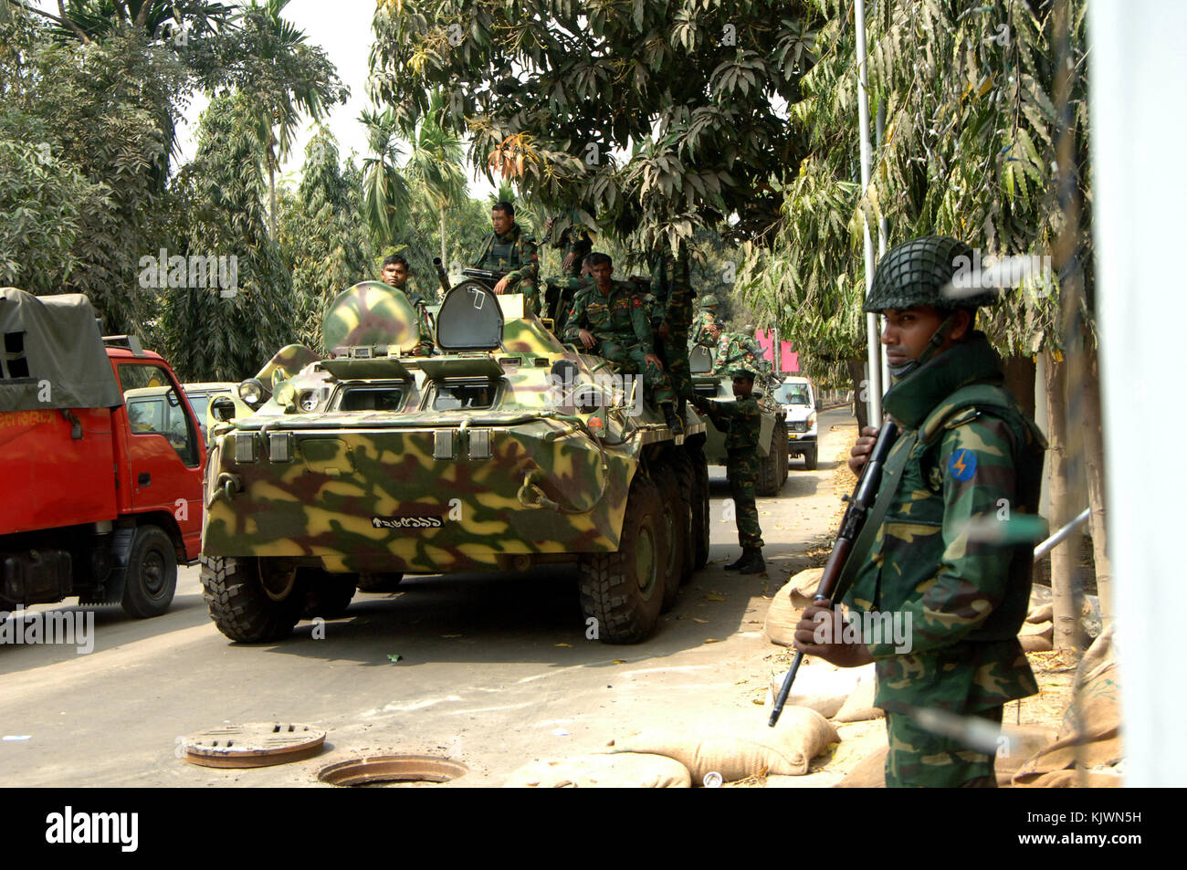 Army tank inside hi-res stock photography and images - Alamy