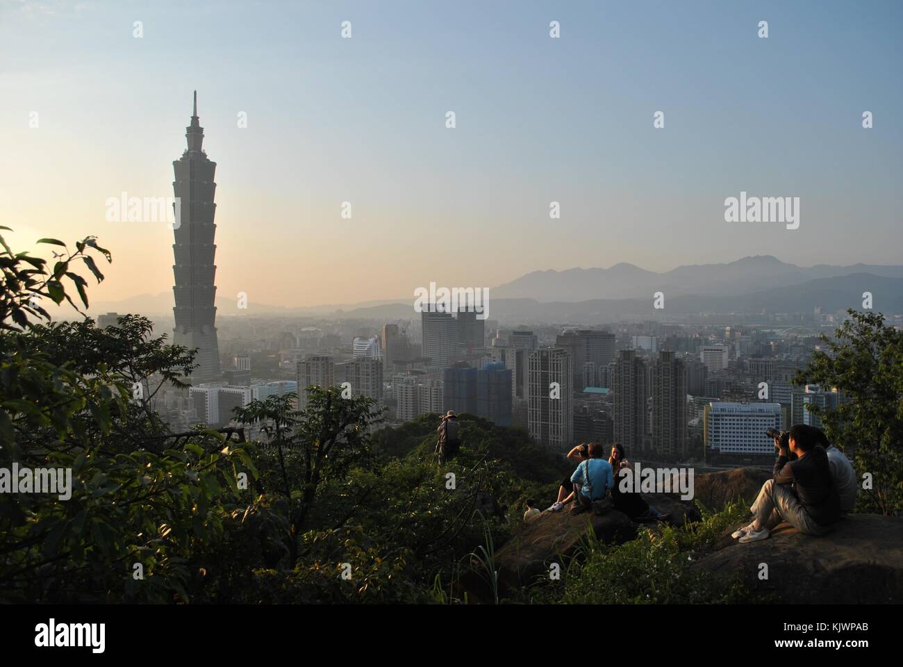 Taipei 101 from Elephant Mountain Stock Photo - Alamy