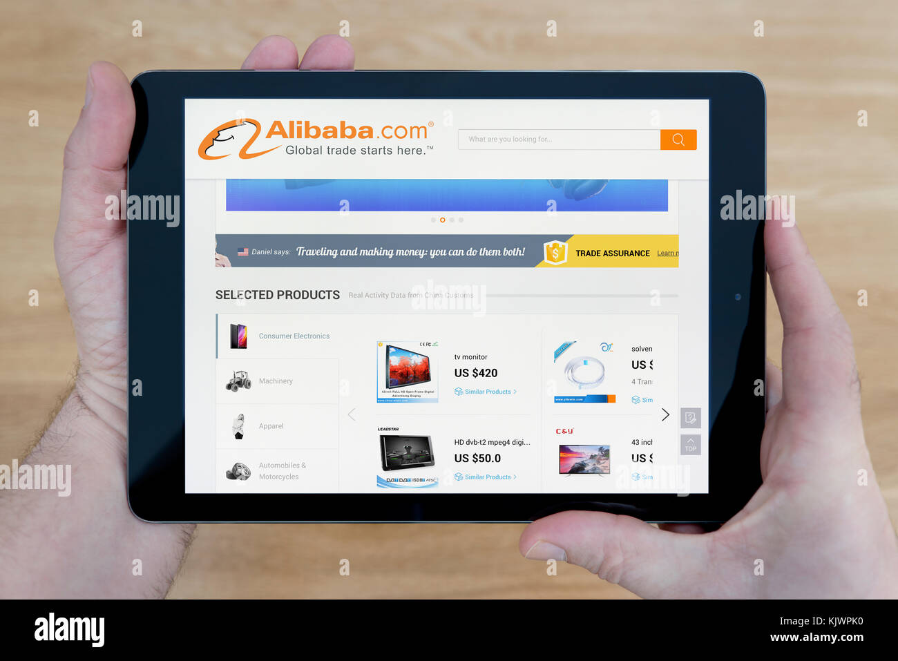 Alibaba com logo hi-res stock photography and images - Alamy