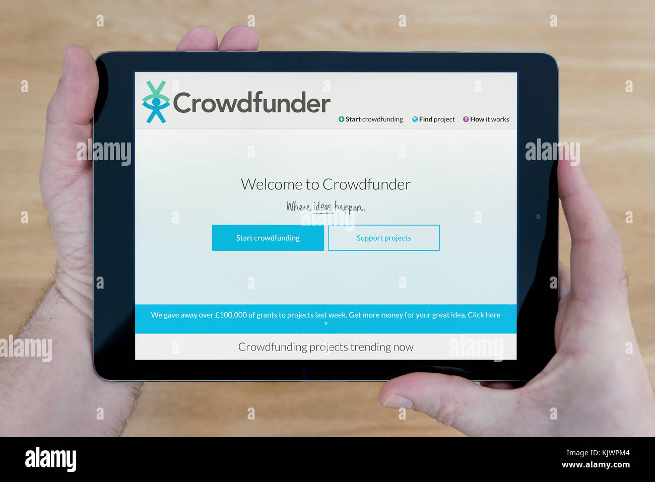 Crowdfunder logo hi-res stock photography and images - Alamy