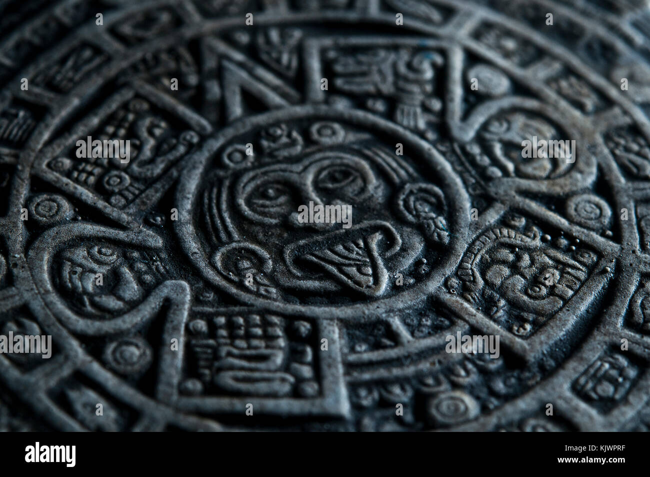 Aztec calendar stone mexica sun hi-res stock photography and images - Alamy