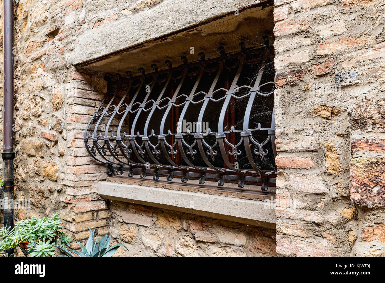 Decorative Metal Railing High Resolution Stock Photography and Images ...