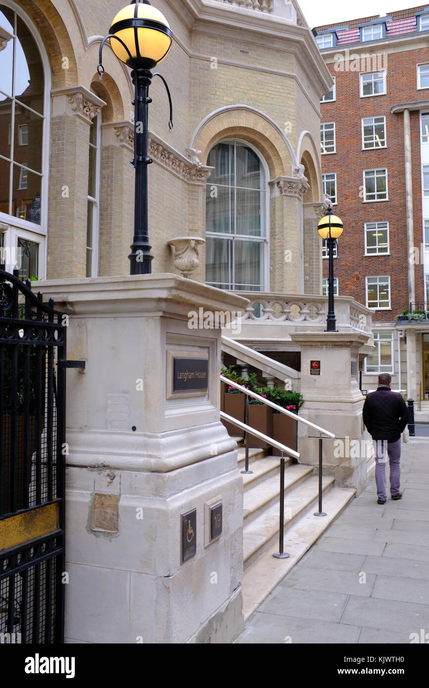 Portland stone pillar hi-res stock photography and images - Alamy