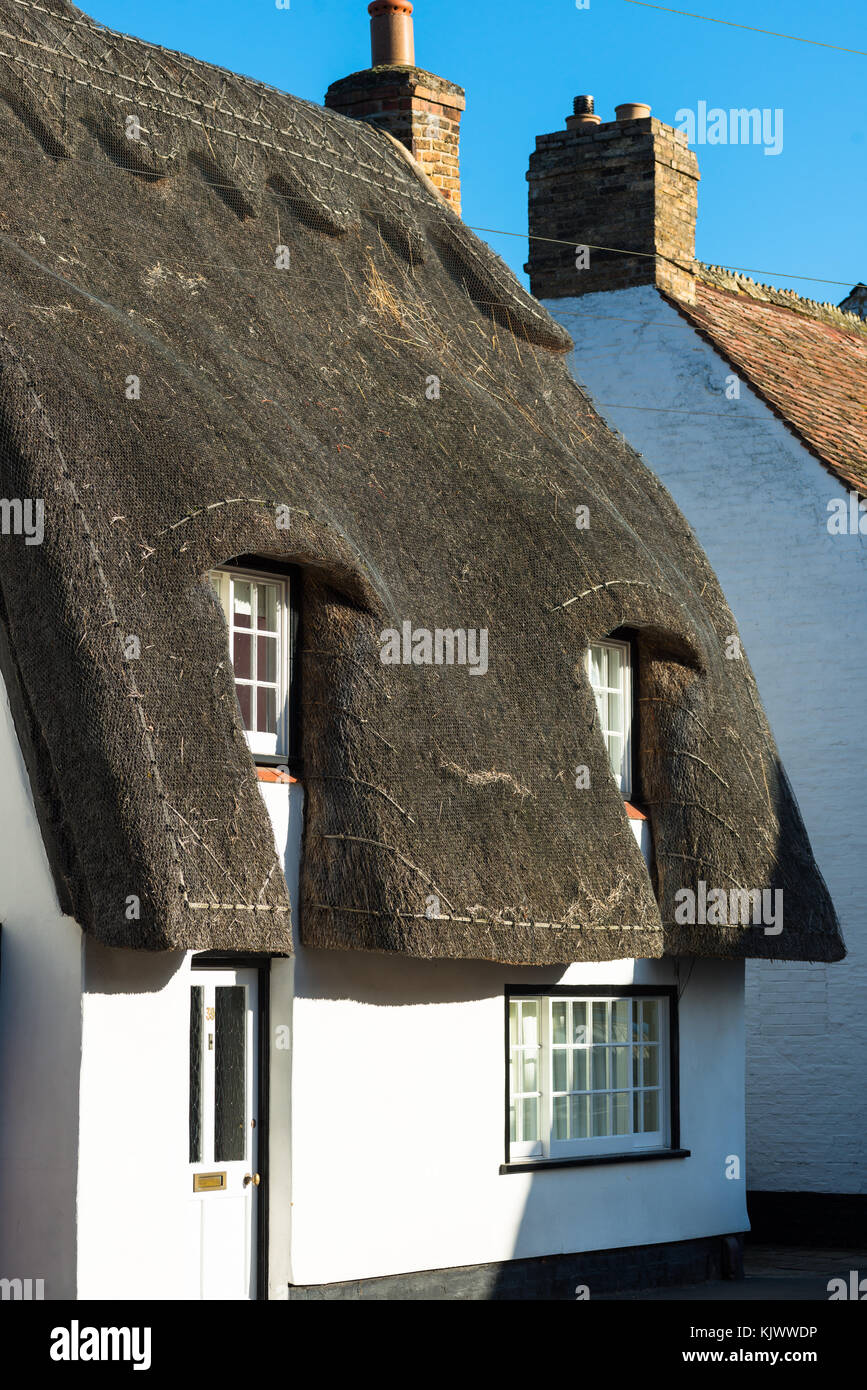 Thatched cottage on Hemingford Grey Village High st., Cambridgeshire ...