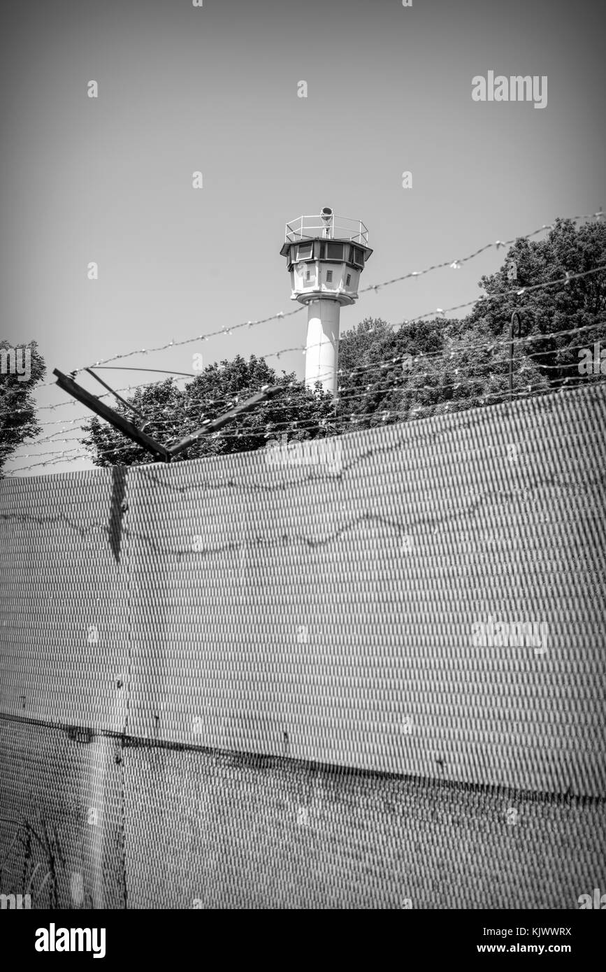 In 1989 the Peaceful Revolution has teared down the wall. Before of ...