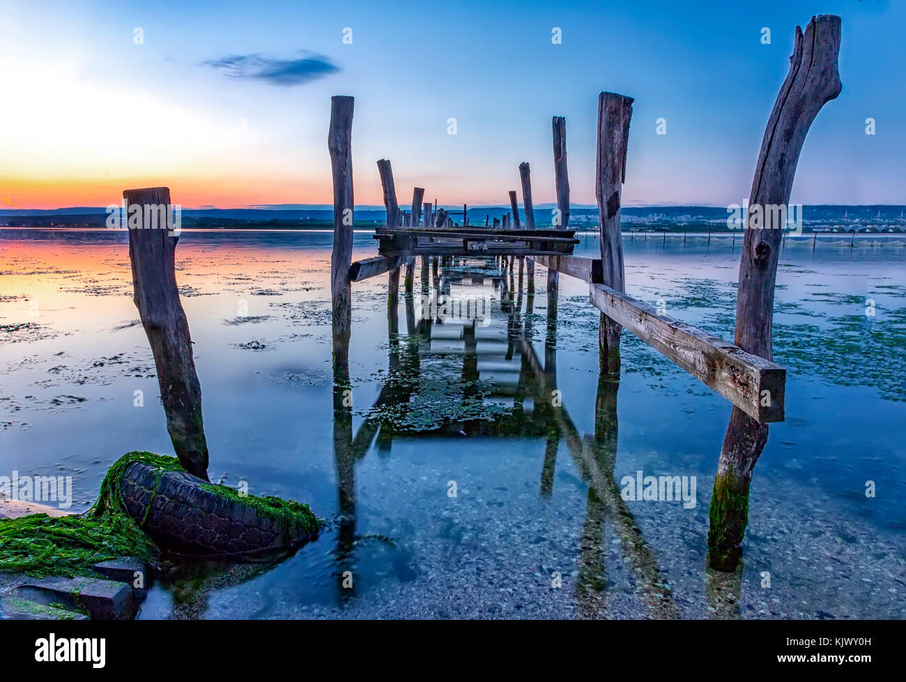 Old abandoned pier sunrise sunset hi-res stock photography and images ...