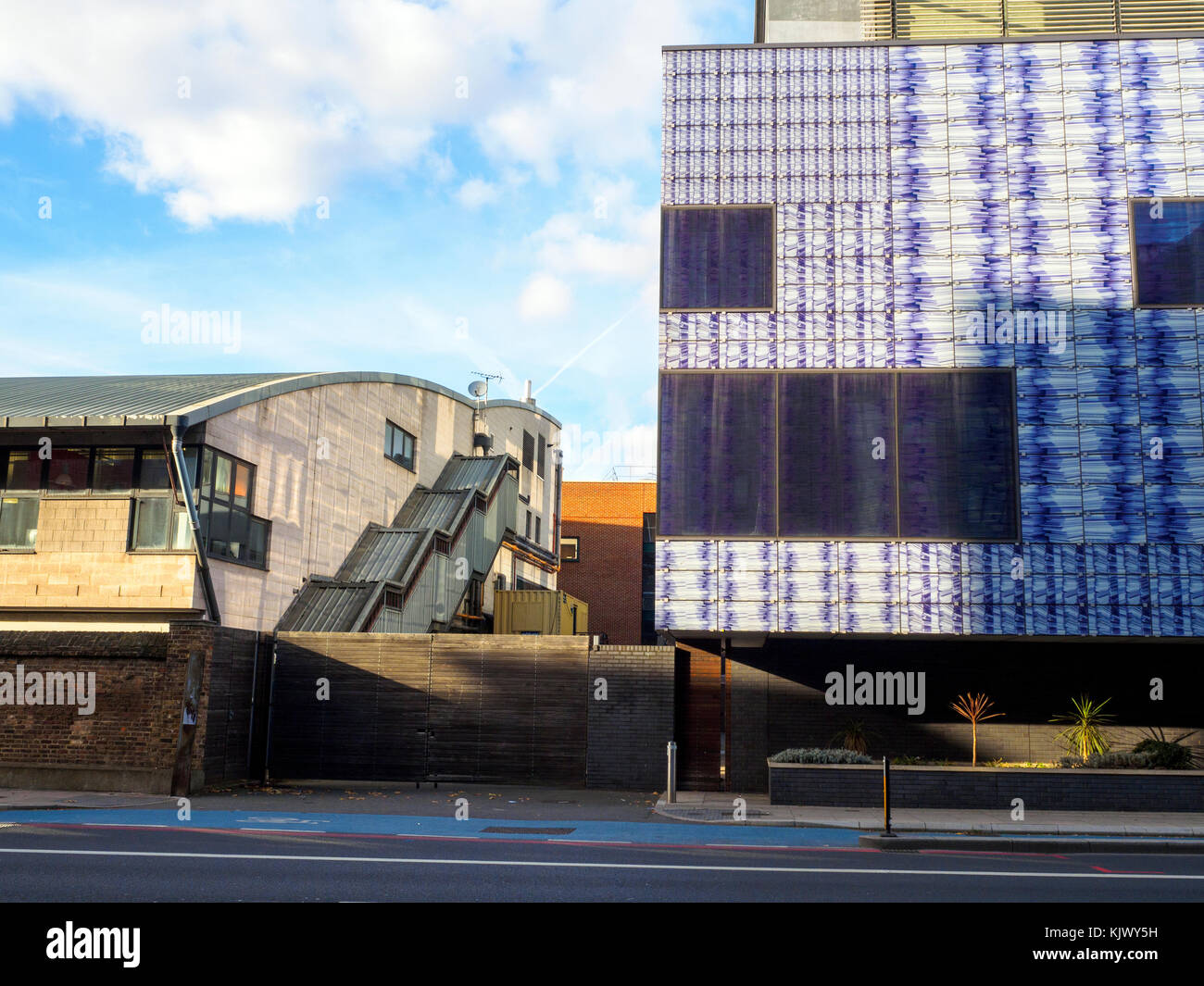 Mile End Library Stock Photo - Alamy