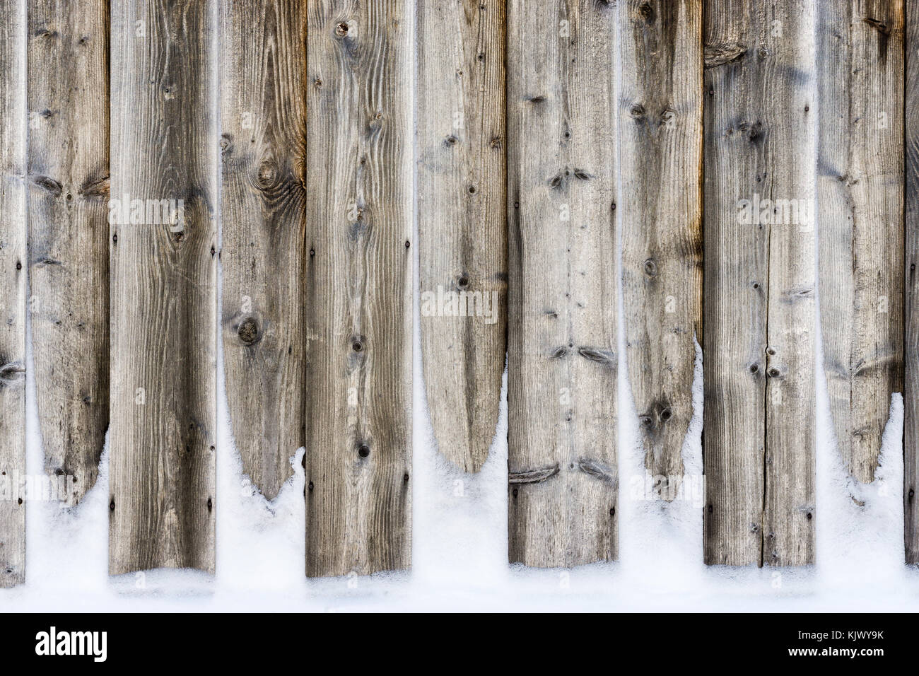 Old wood texture with snow hi-res stock photography and images - Alamy