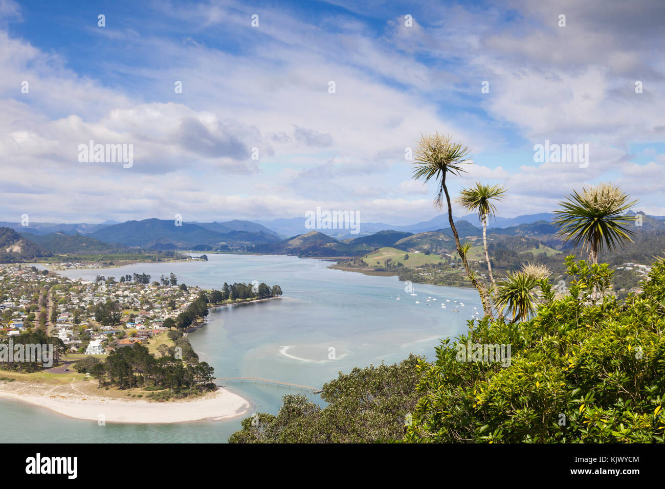The view from Mount Puka, Tairua, looking over Pauanui Stock Photo - Alamy
