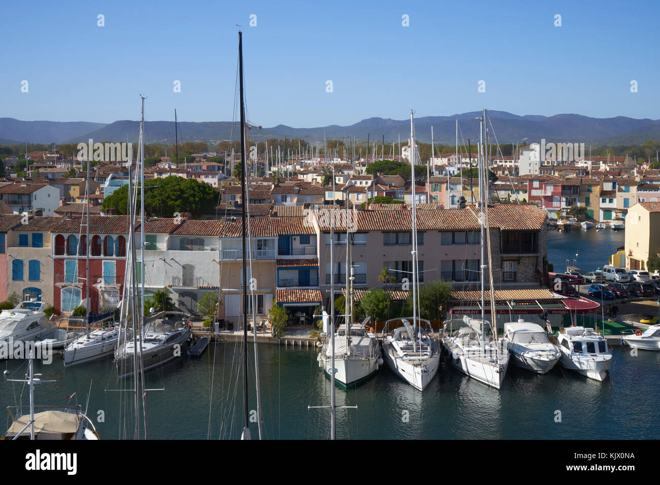 Port Grimaud village and harbour, near St Tropez, Cote d'Azur, Riviera ...