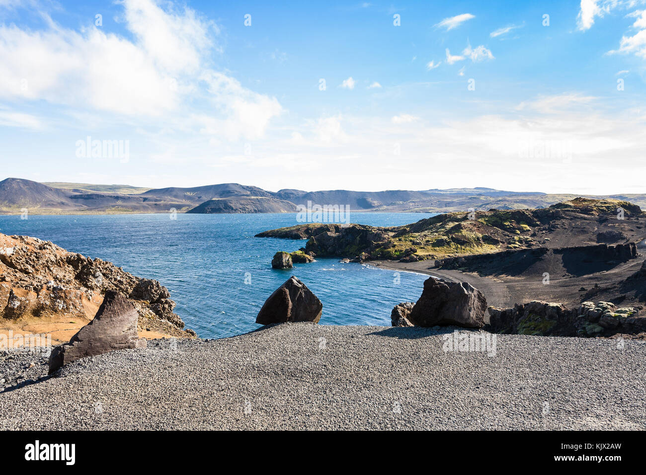 travel to Iceland - Kleifarvatn lake at Southern Peninsula ...