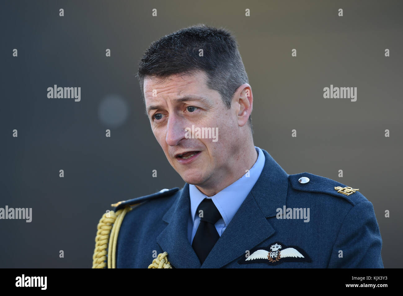 Raf group captain hi-res stock photography and images - Alamy