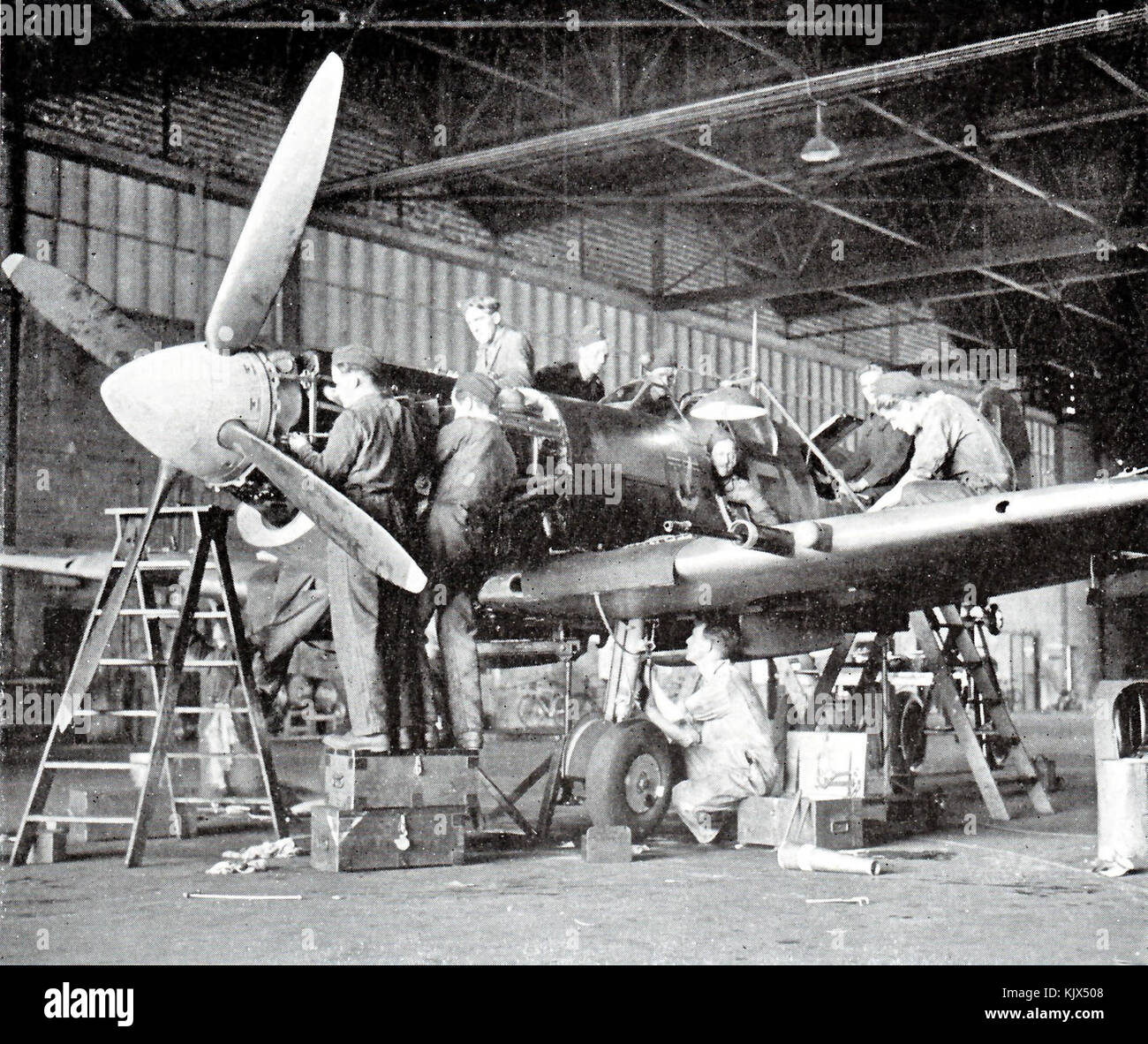 Overhaling hi-res stock photography and images - Alamy