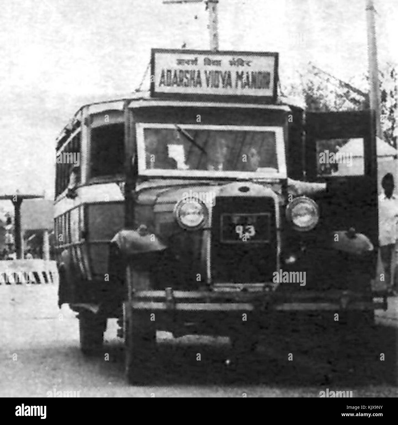 Yellow school bus Black and White Stock Photos & Images - Alamy