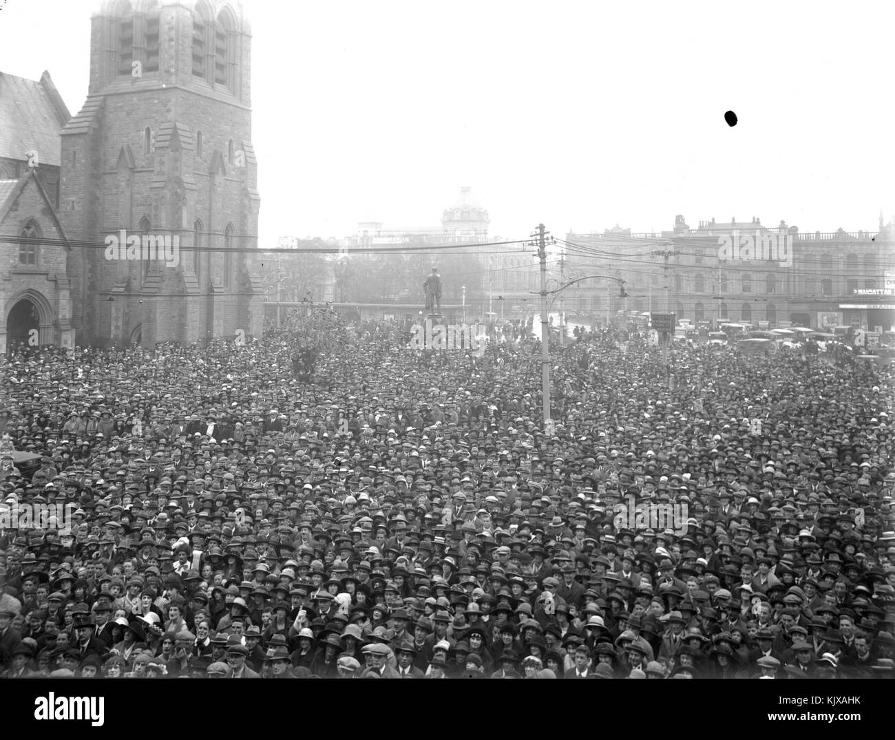 Busy atmosphere Black and White Stock Photos & Images - Alamy
