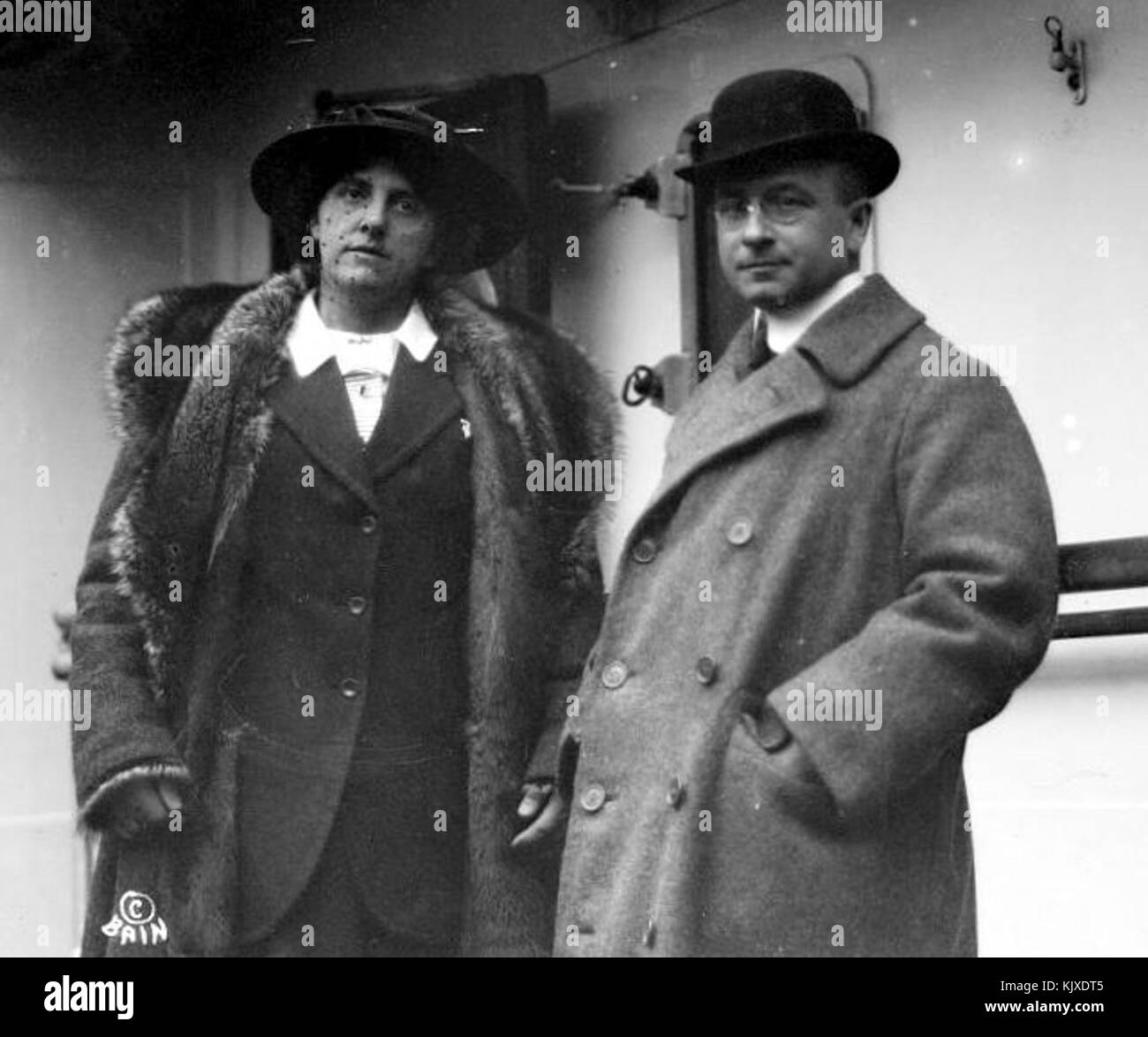 Alexis Carrel, a prominent French surgeon and biologist, is ...