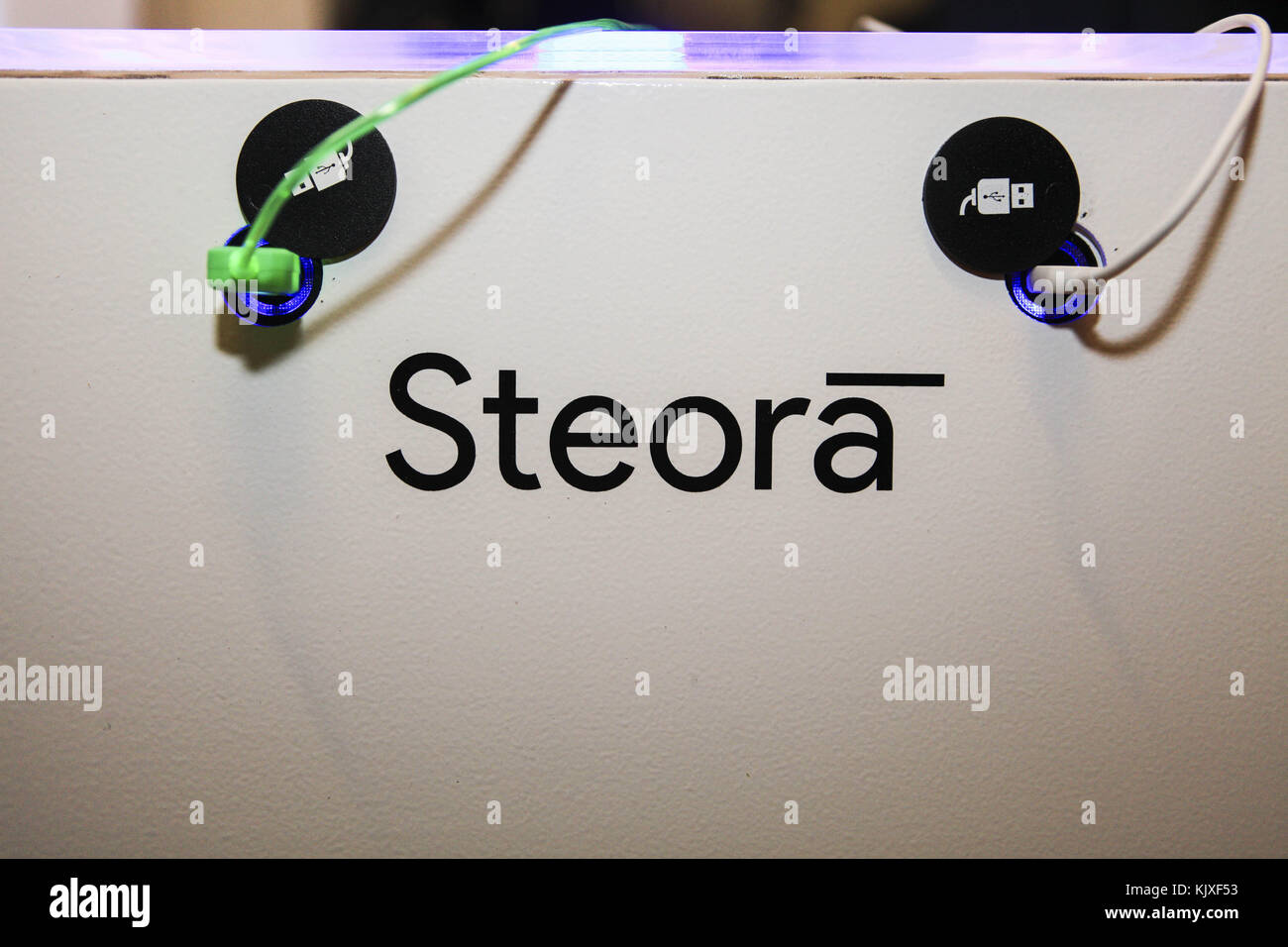 Presentation of the Steora Intelligent Bench, aka "the world's best ...