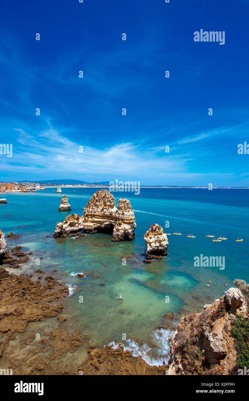 Famous rocks hi-res stock photography and images - Alamy