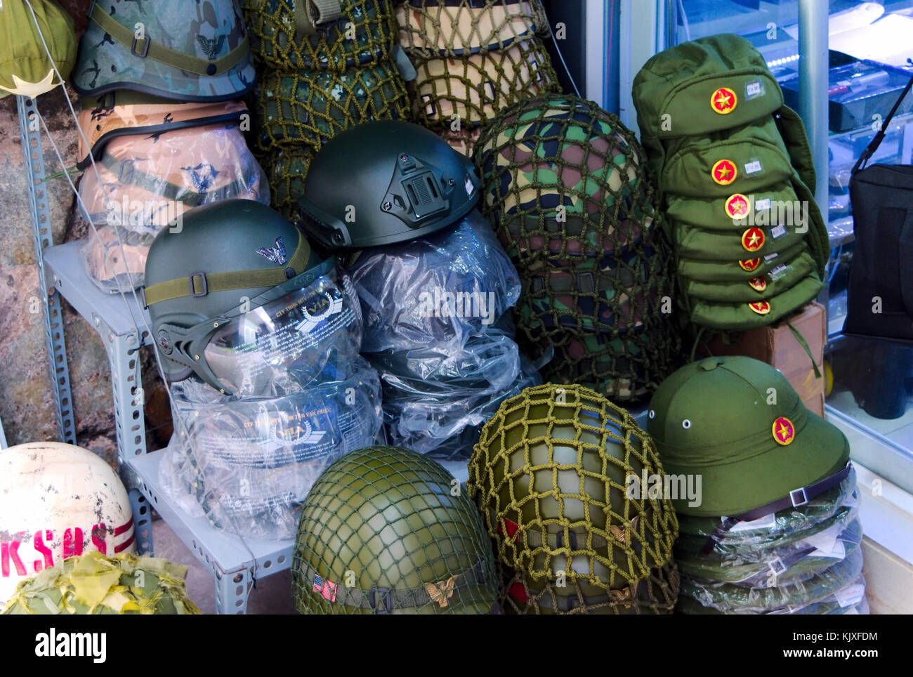 Military hats and caps Stock Photo - Alamy