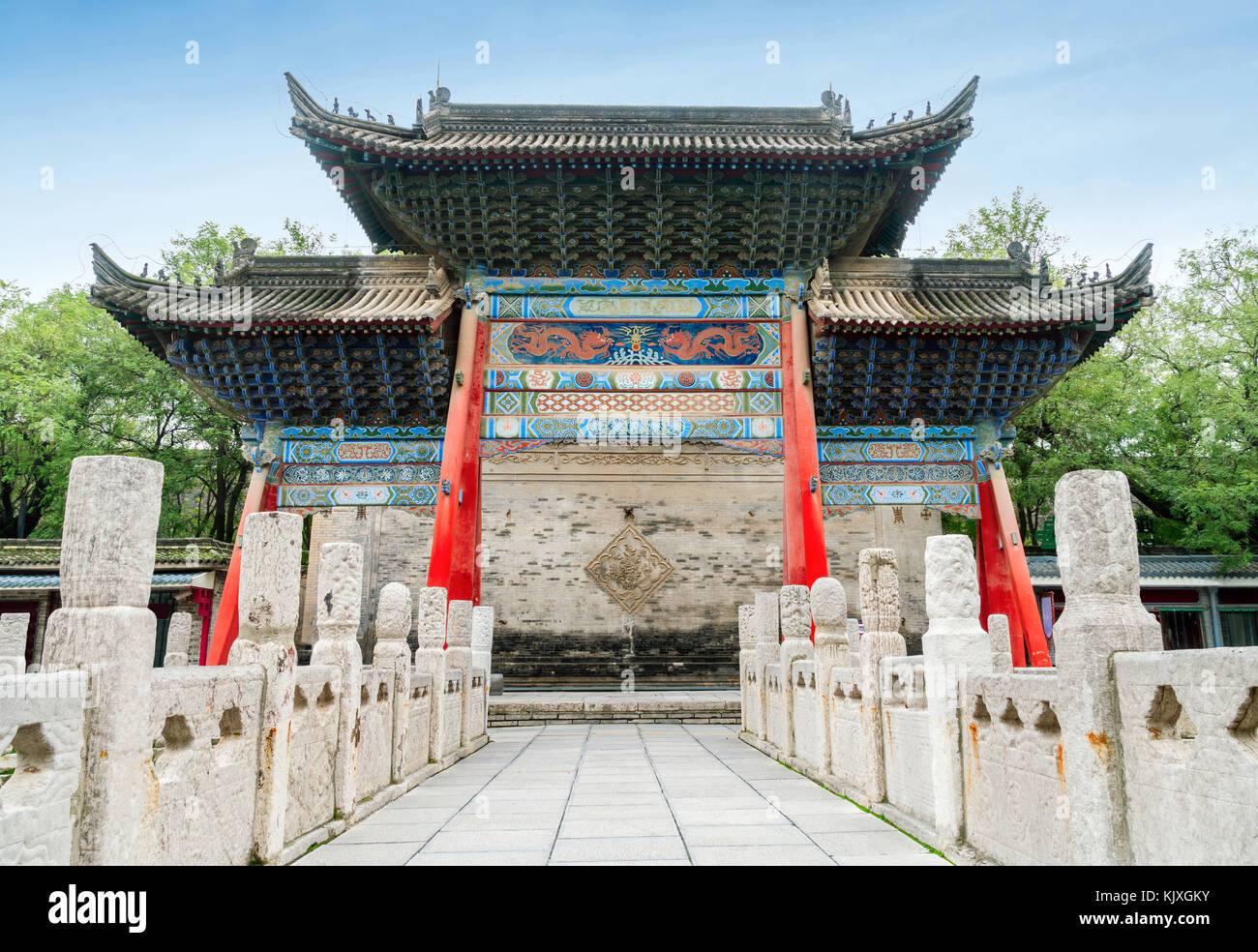 Xian landmarks and ancient buildings hi-res stock photography and ...