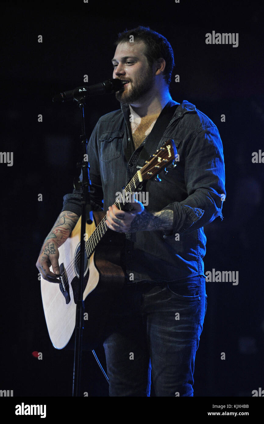 FORT LAUDERDALE, FL - NOVEMBER 21: Danny Worsnop of Asking Alexandria ...
