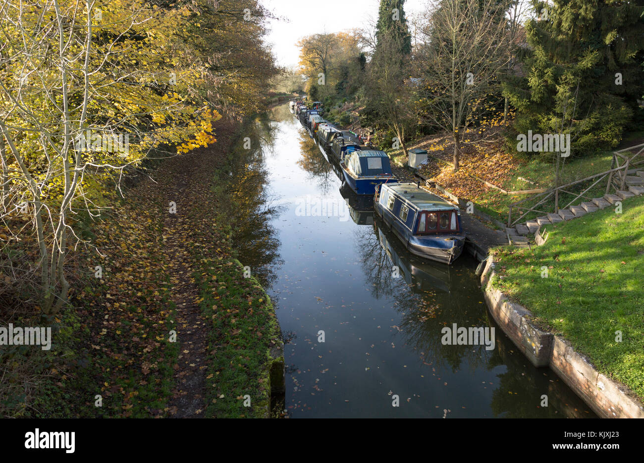 Narrowboats on the Kennet and Avon canal, Pewsey wharf, Wiltshire ...